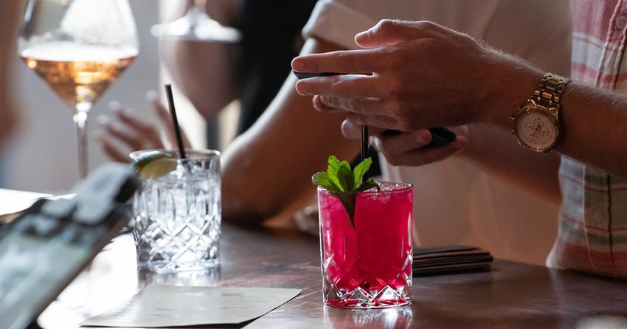 can't miss Cocktail Bars