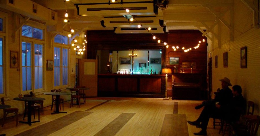 Deep Ellum Neighborhood Guide